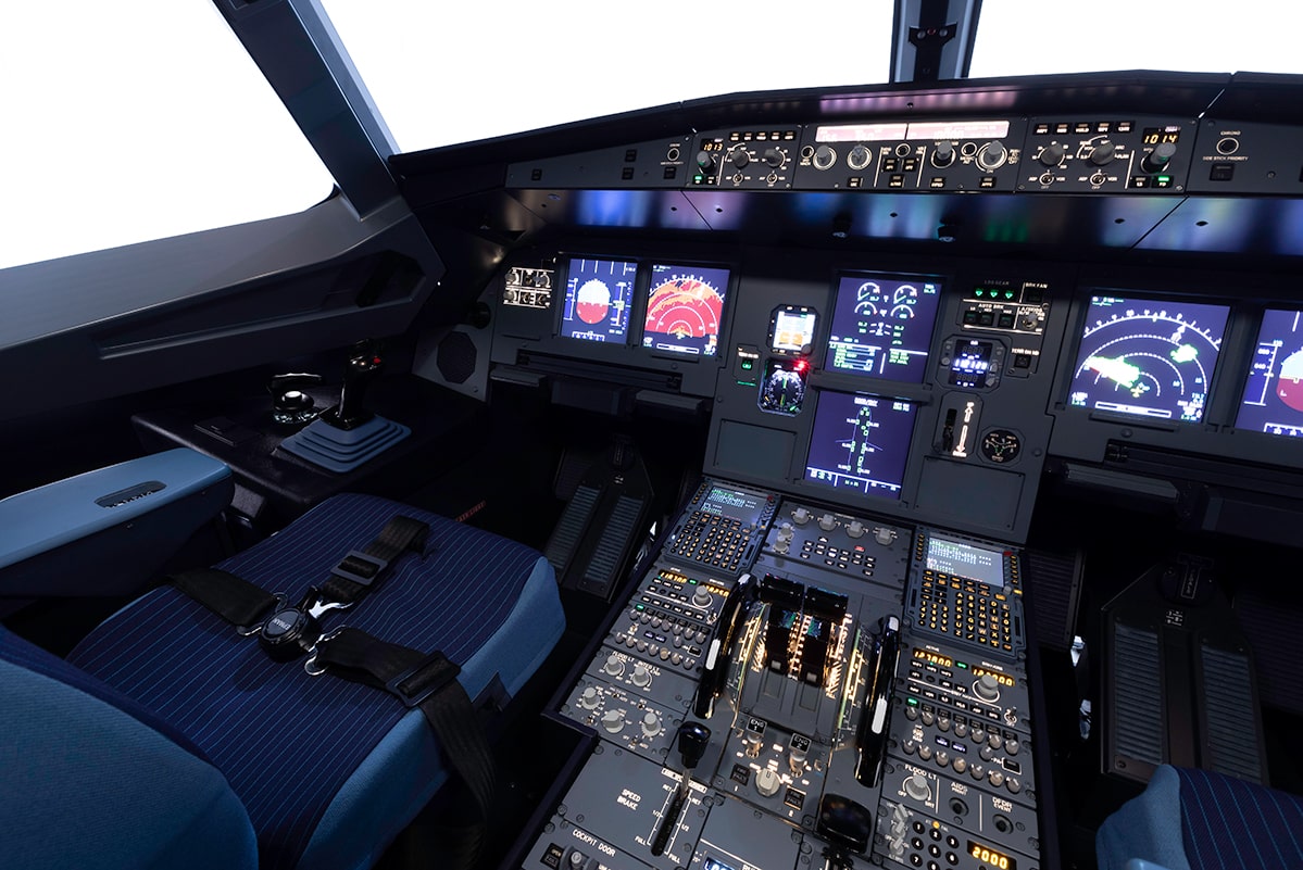 A320 FULL PROJECTION COCKPIT | Flight Simulator Center