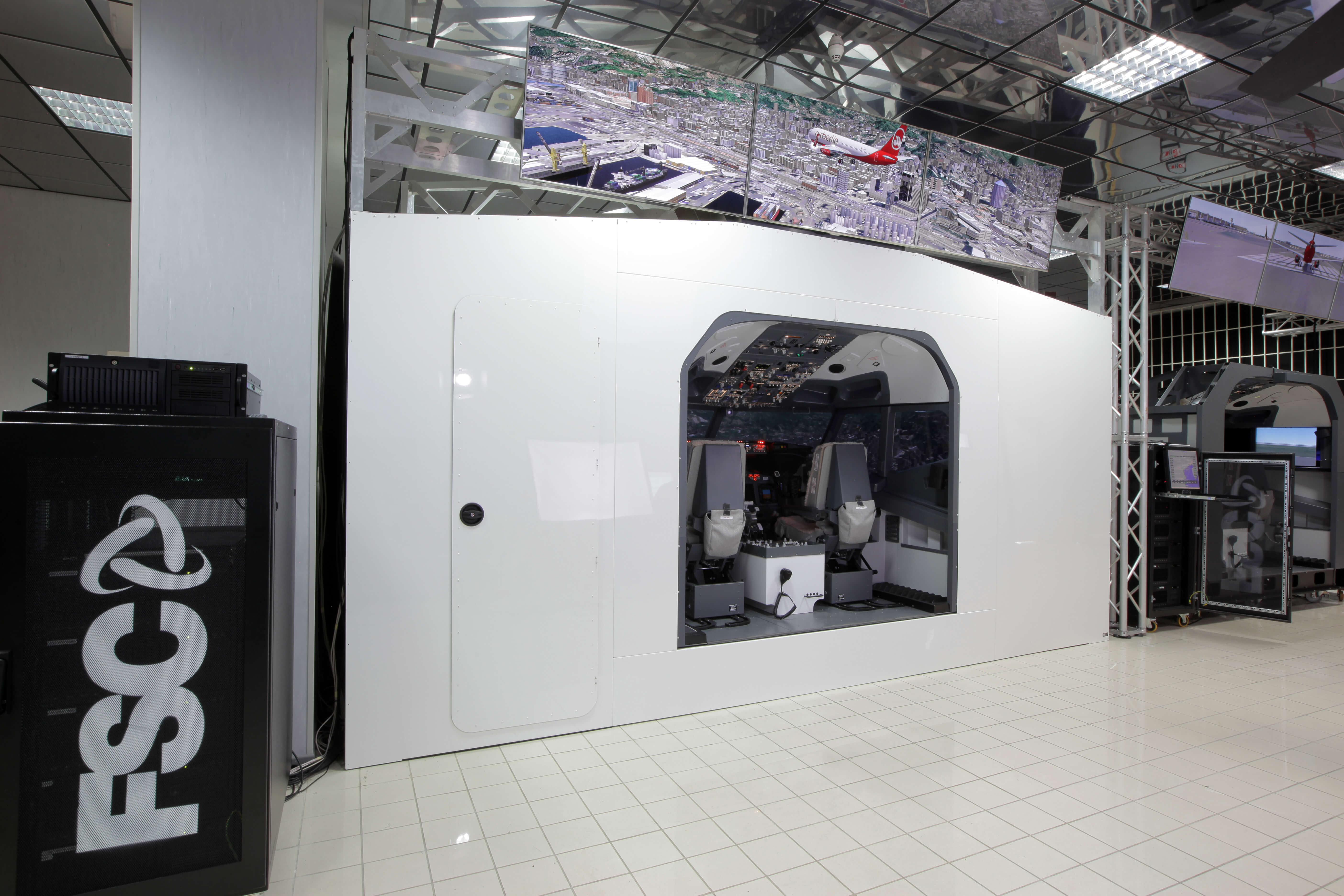 737NG Pro Simulator , 180° FullHD Projection Visual, X-Plane | Flight ...