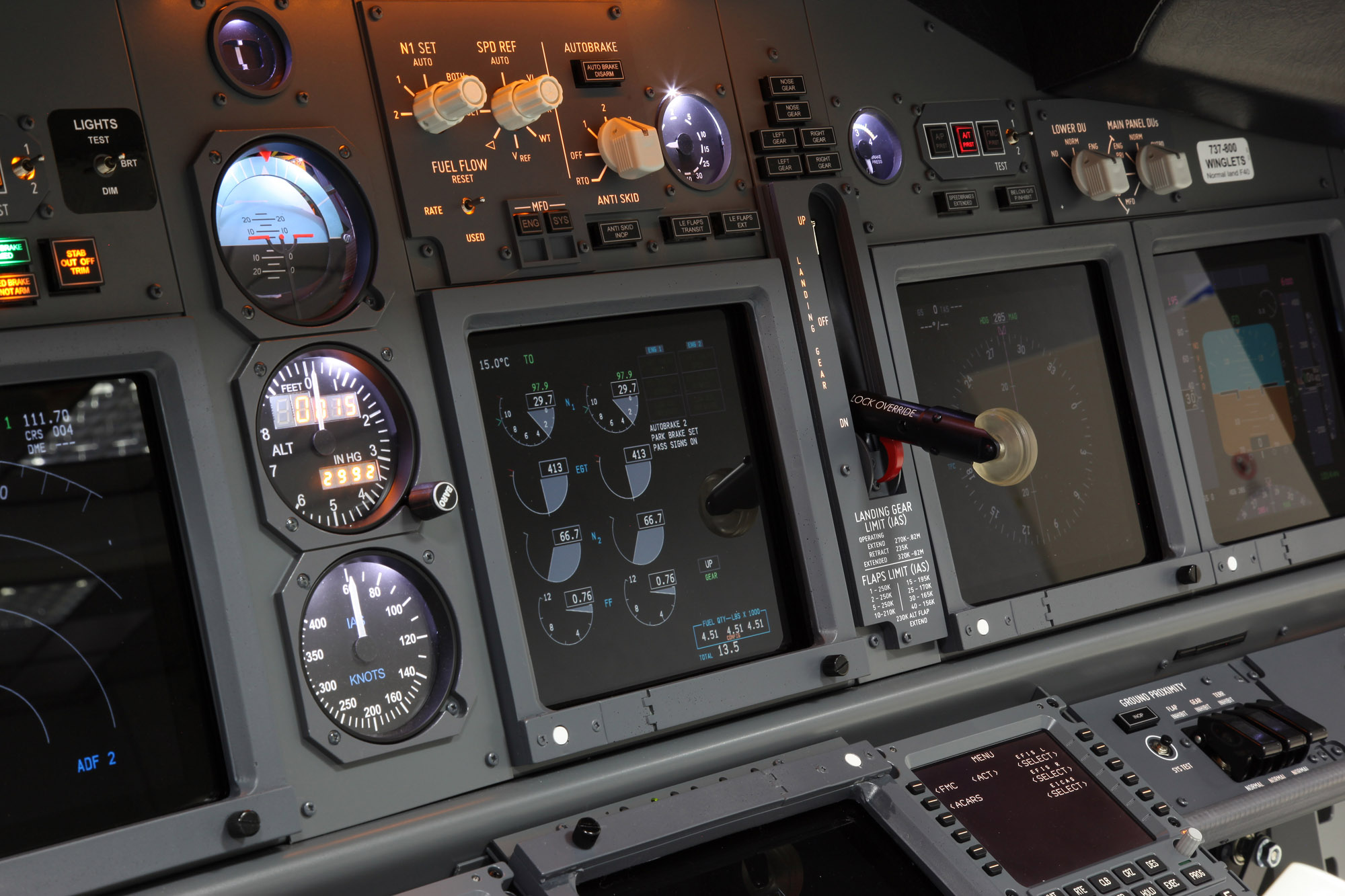 737NG Pro Simulator , 180° FullHD Projection Visual, X-Plane | Flight ...