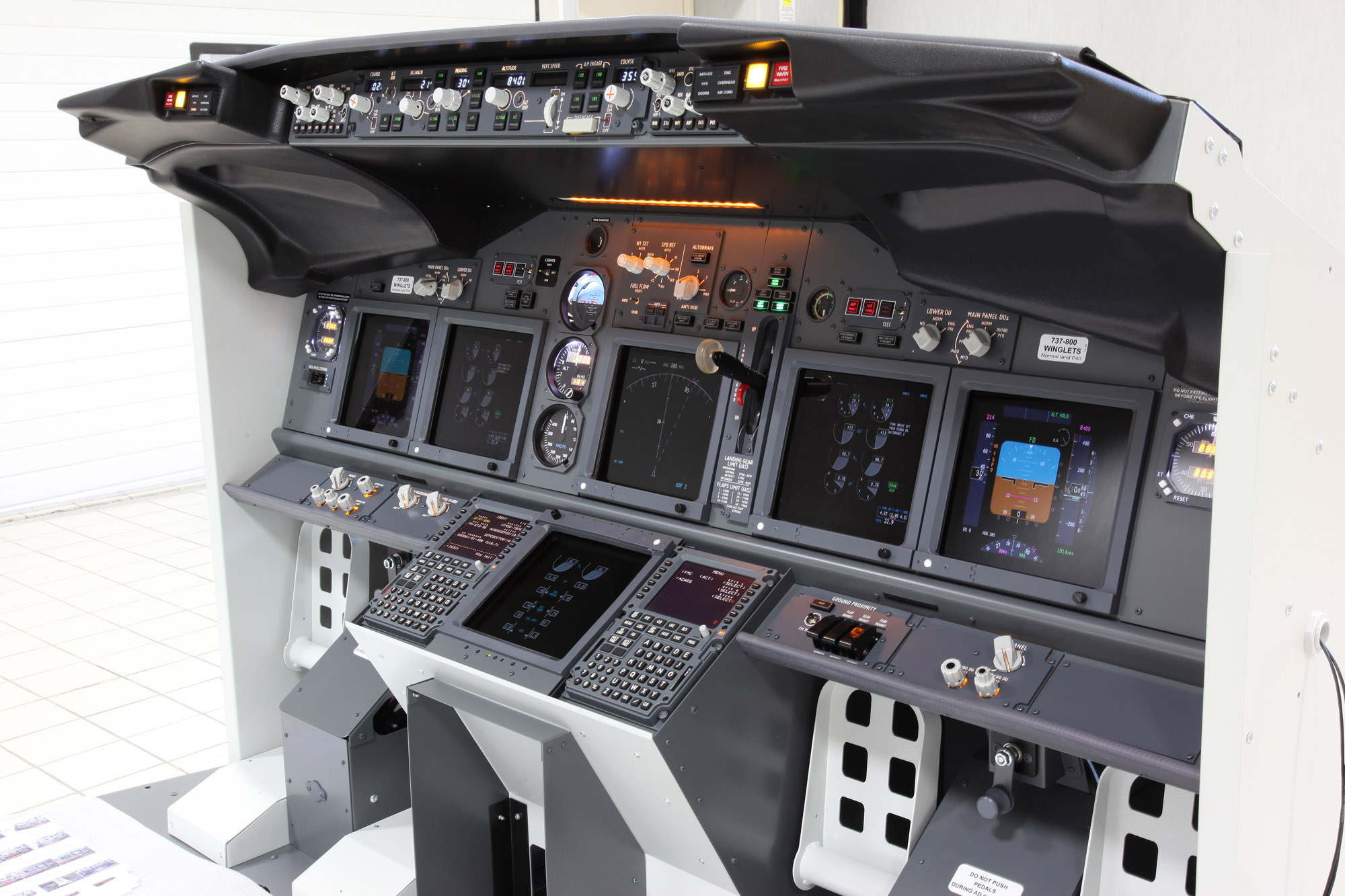 737NG complete cabin Kit 3 for 7 monitor visual | Flight Simulator Center