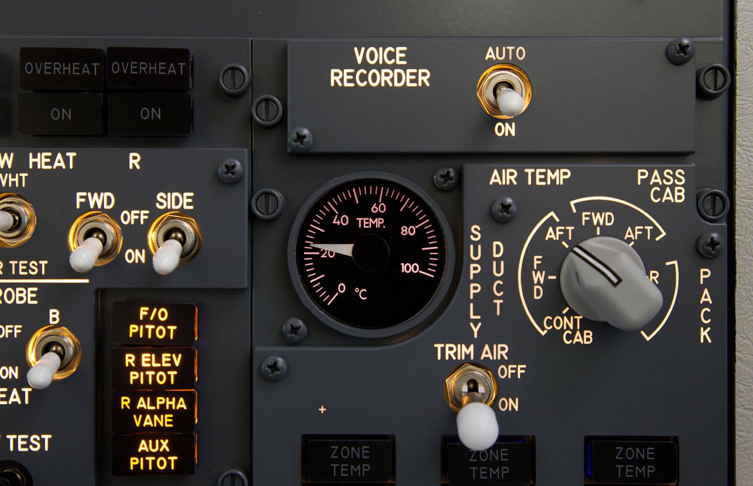 737NG Overhead Panel | Flight Simulator Center
